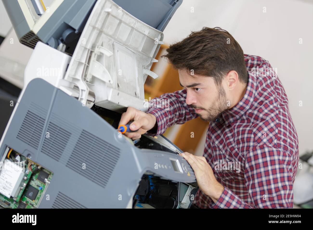 Appliance fault hi-res stock photography and images - Alamy