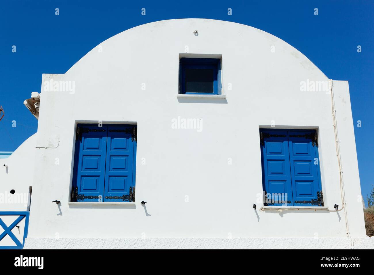 Santorini, Greece Traditional whitewashed house with blue trim Stock ...