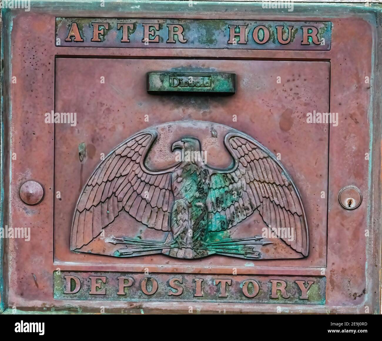 Night deposit box hi-res stock photography and images - Alamy