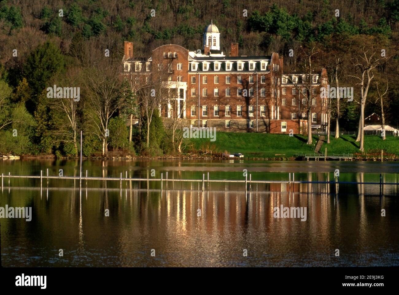 Cooperstown new york lake hi-res stock photography and images - Alamy