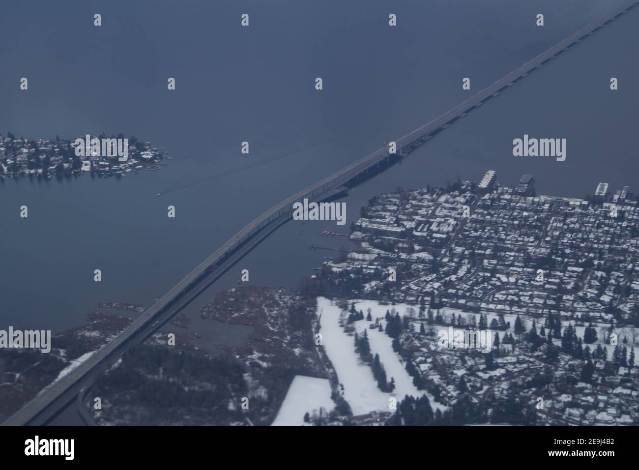 Floating bridge on lake Washington, Seattle, USA Stock Photo - Alamy