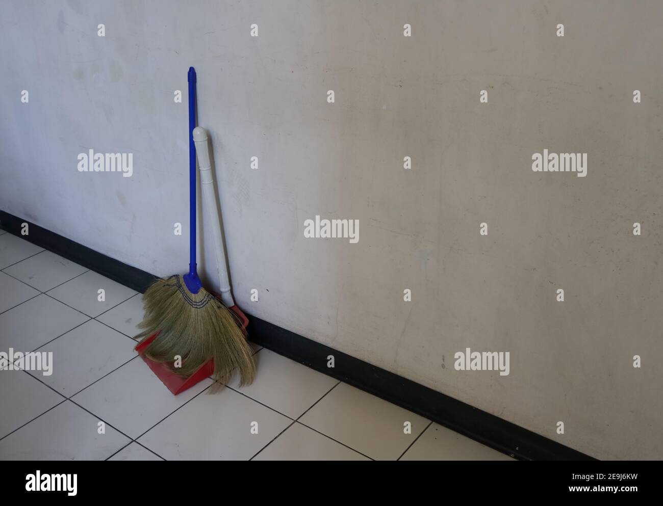 Sweep together hi-res stock photography and images - Alamy