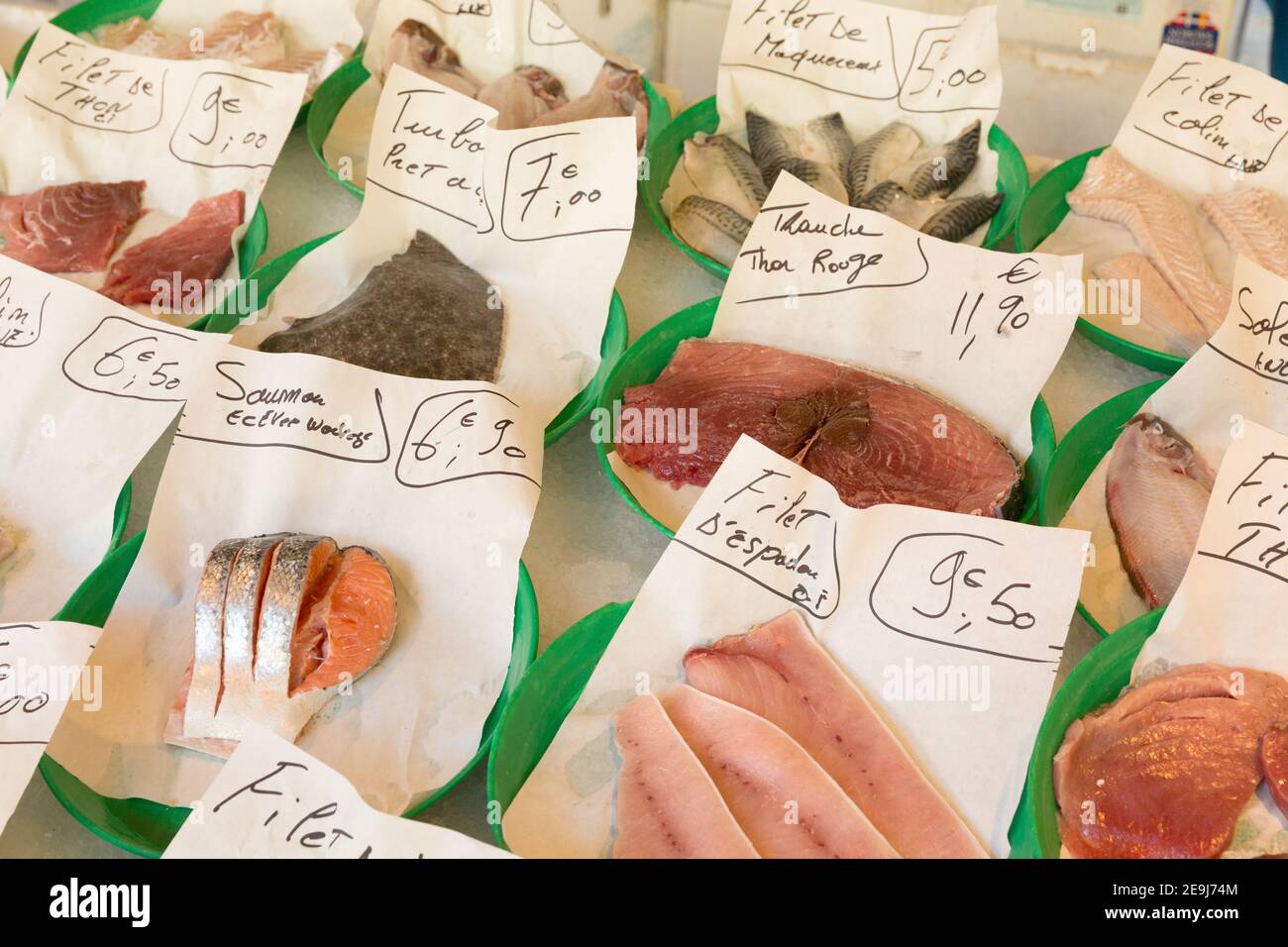 Salmon paris hi-res stock photography and images - Alamy