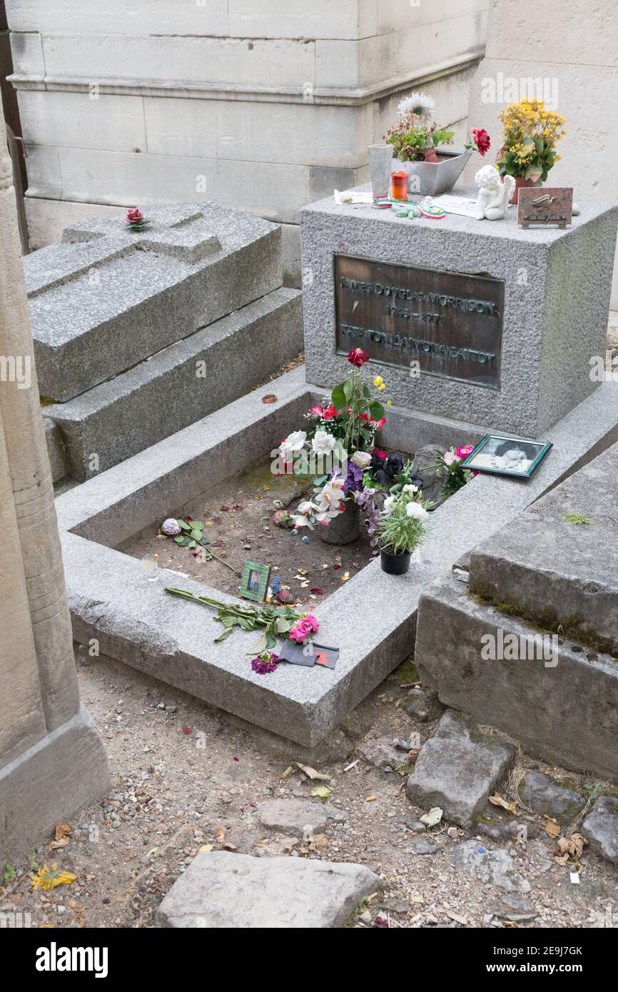 Jim morrison pere lachaise cemetary hi-res stock photography and images ...