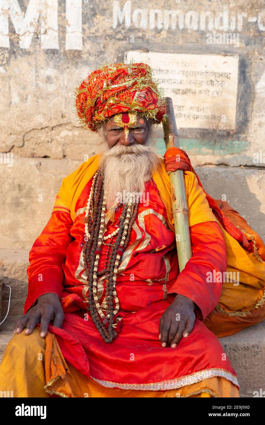 Portrait of a Holy Man or Yogi, also know as Sadhu Stock Photo - Alamy