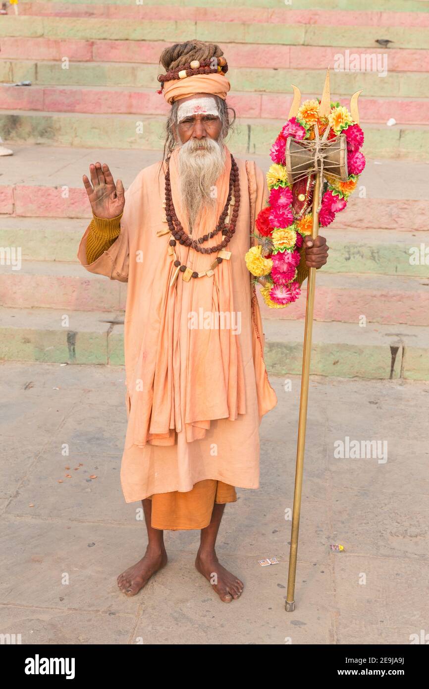 Sadhu hindu holy man walking hi-res stock photography and images - Alamy