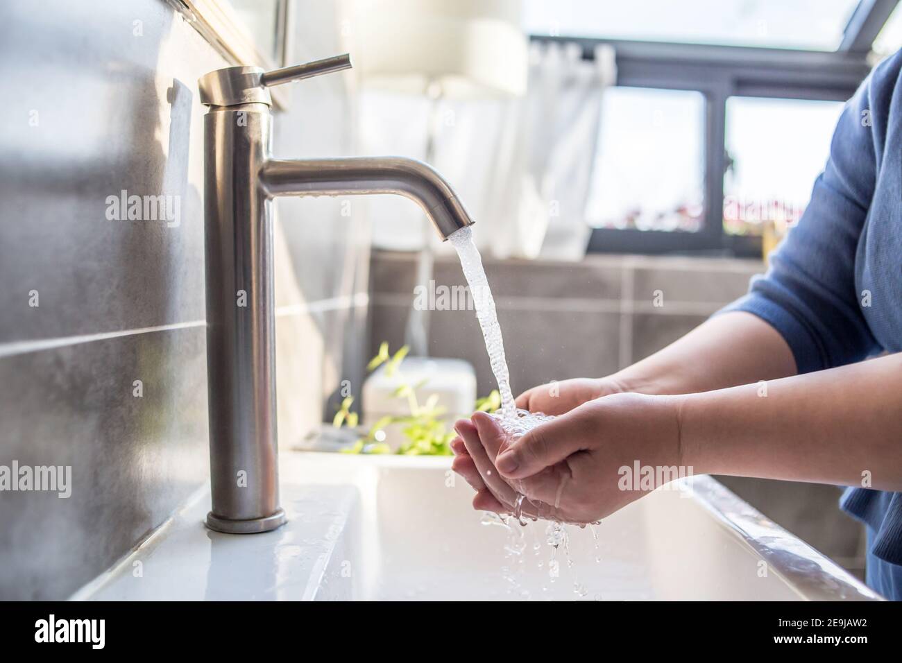 Staff washroom hi-res stock photography and images - Alamy
