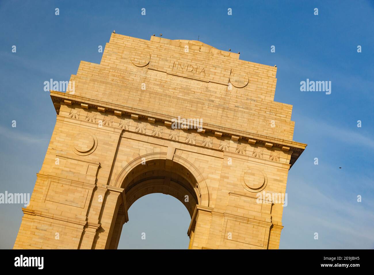 The India Gate, designed by Sir Edwin Lutyens.commemorates the 70,000 ...