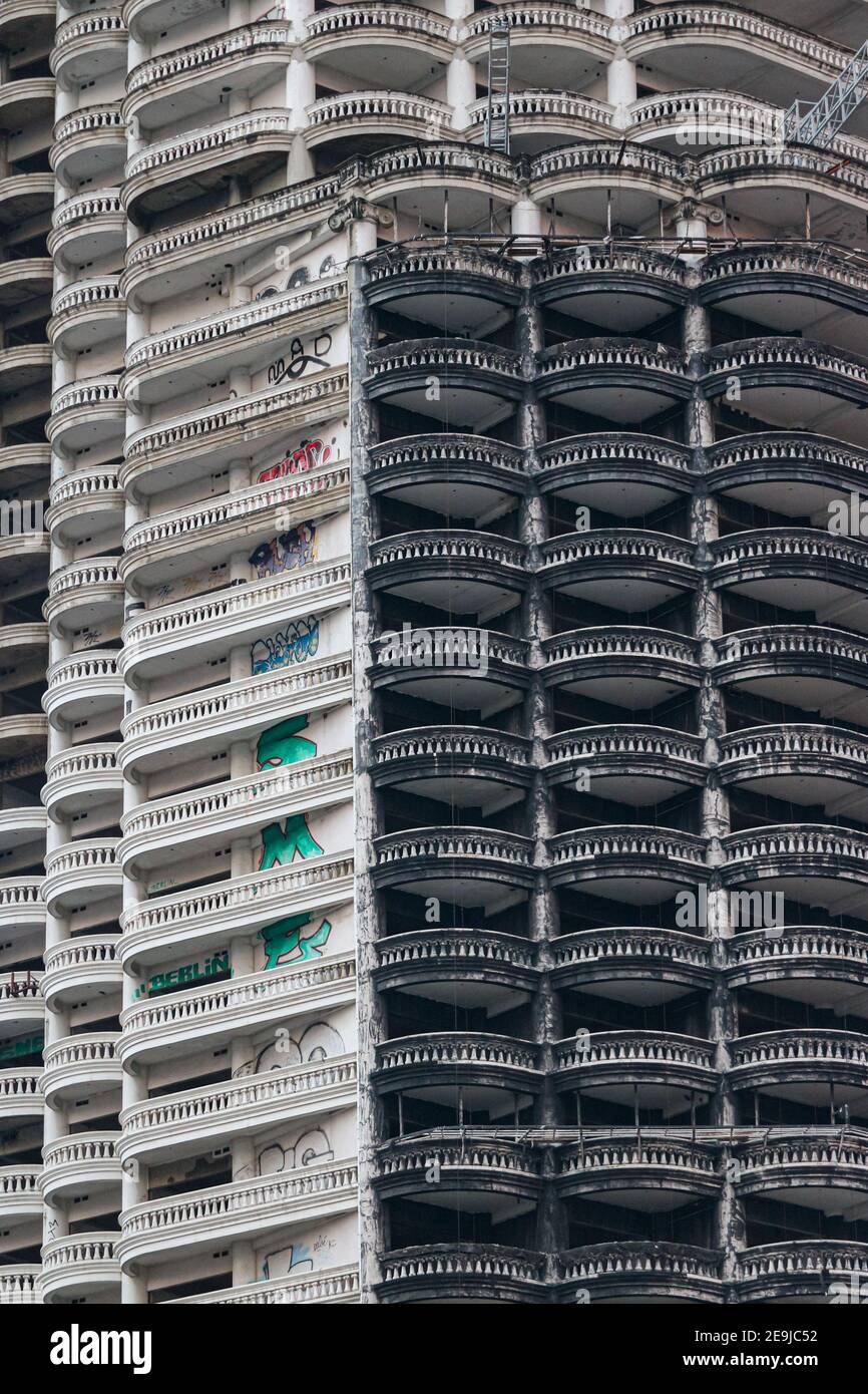 Graffiti historic building hi-res stock photography and images - Alamy