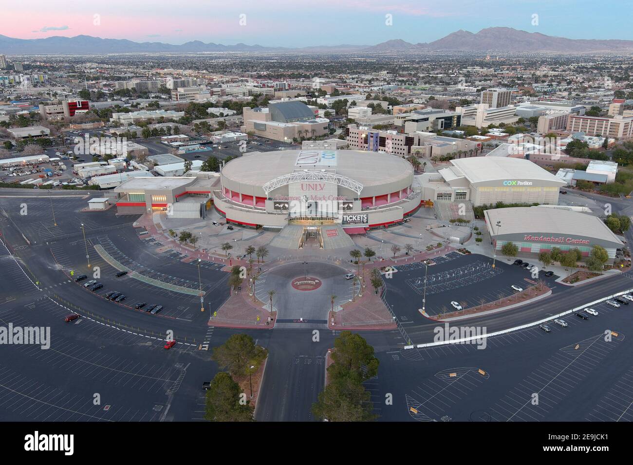 University of nevada and campus High Resolution Stock Photography and ...