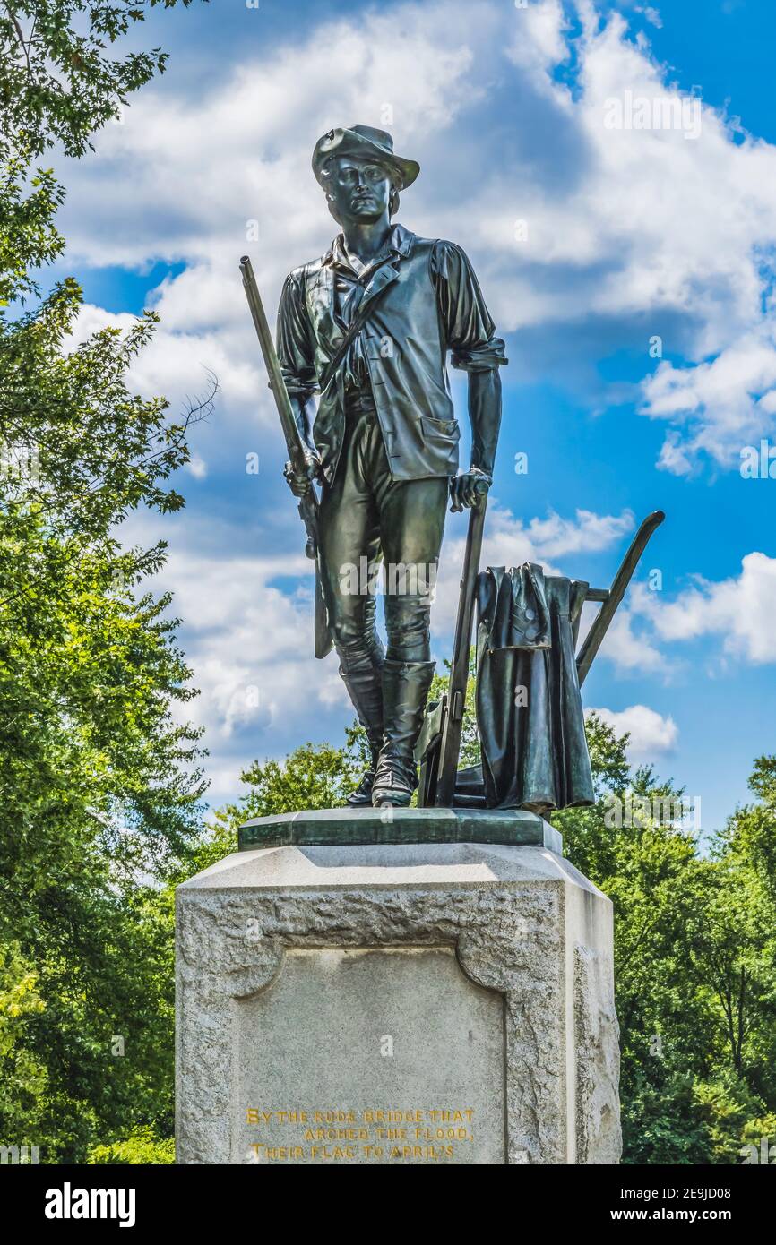 American revolution monument hi-res stock photography and images - Alamy