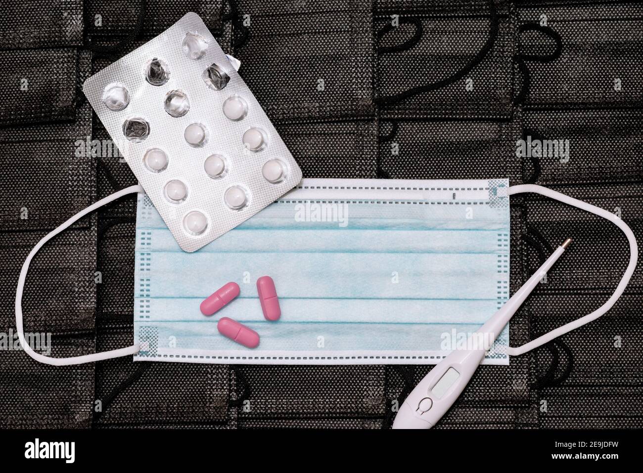 Pile of face masks hi-res stock photography and images - Alamy