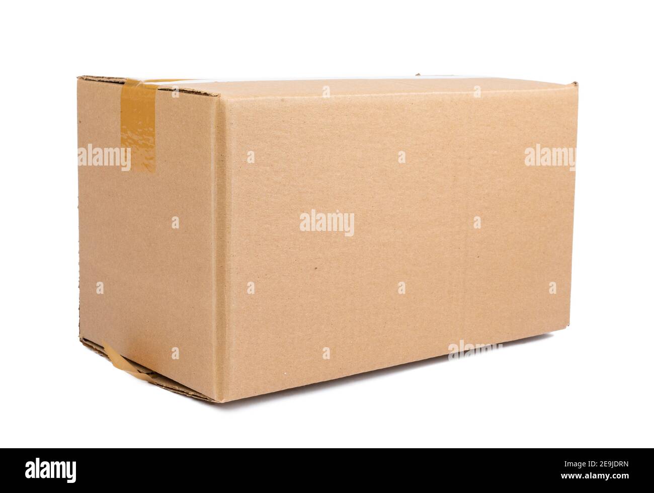 Single carton moving box isolated on white background Stock Photo - Alamy