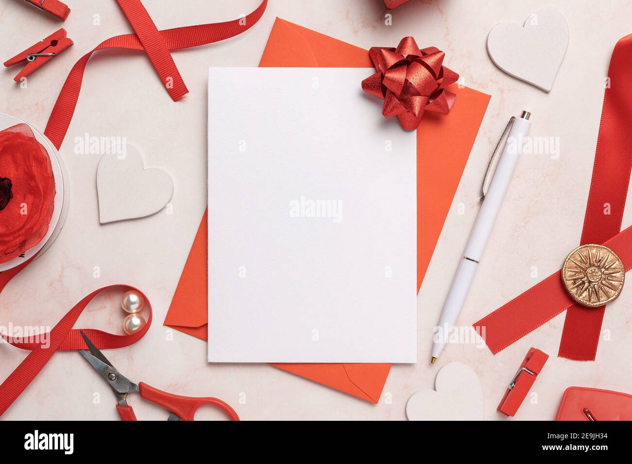 Romantic objects hi-res stock photography and images - Alamy