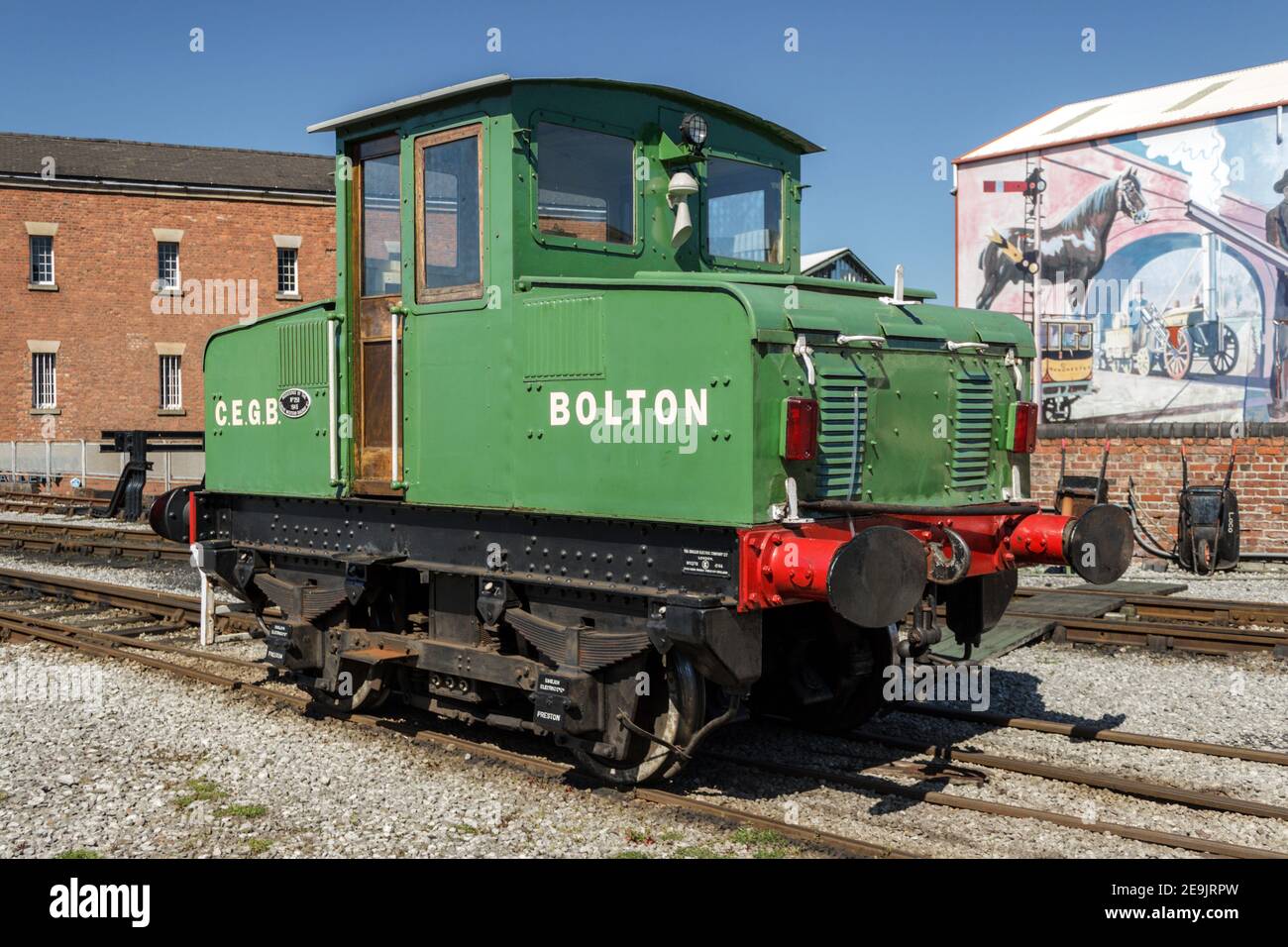 1944 English Electric battery locomotive at Manchester Museum of ...
