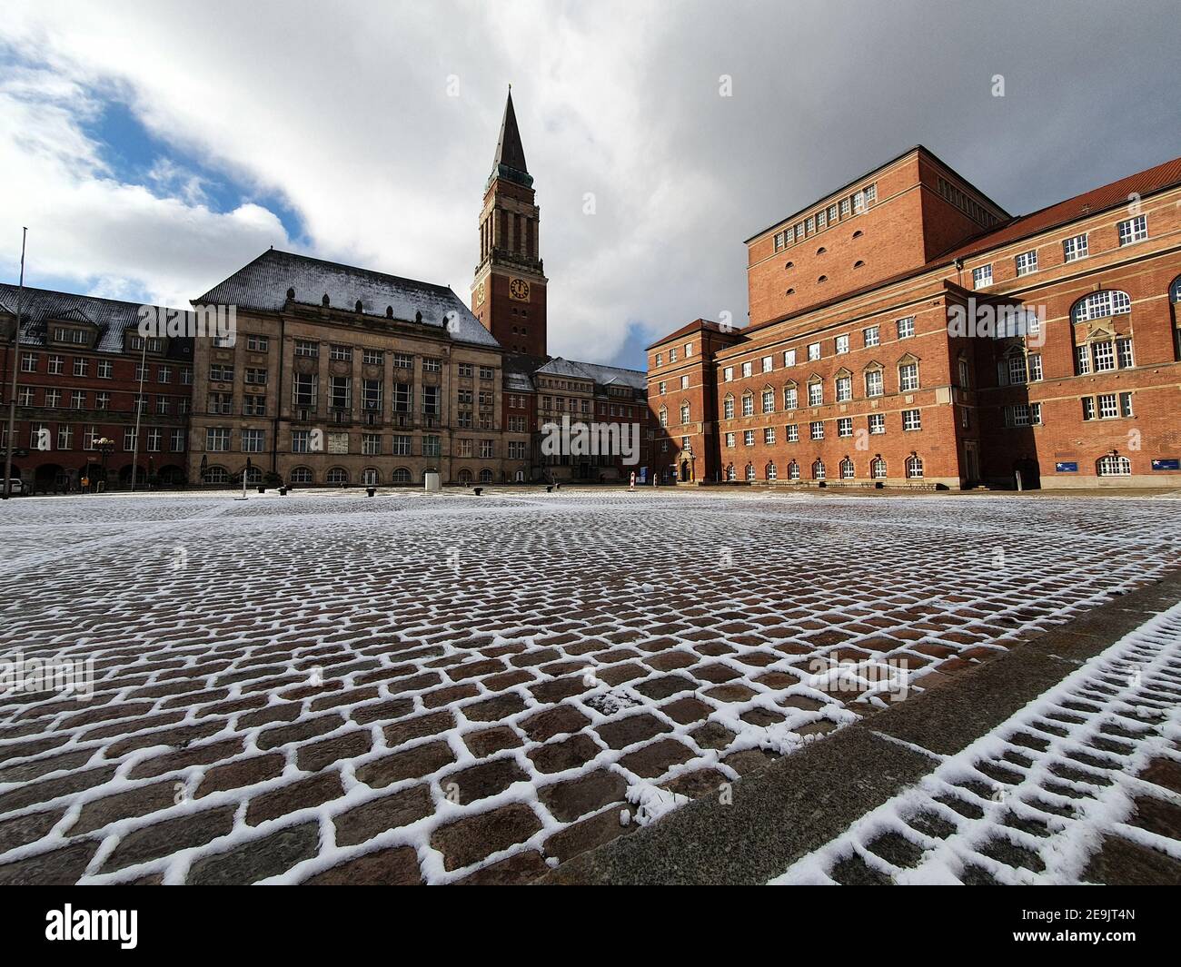 Kiel city hall hi-res stock photography and images - Alamy