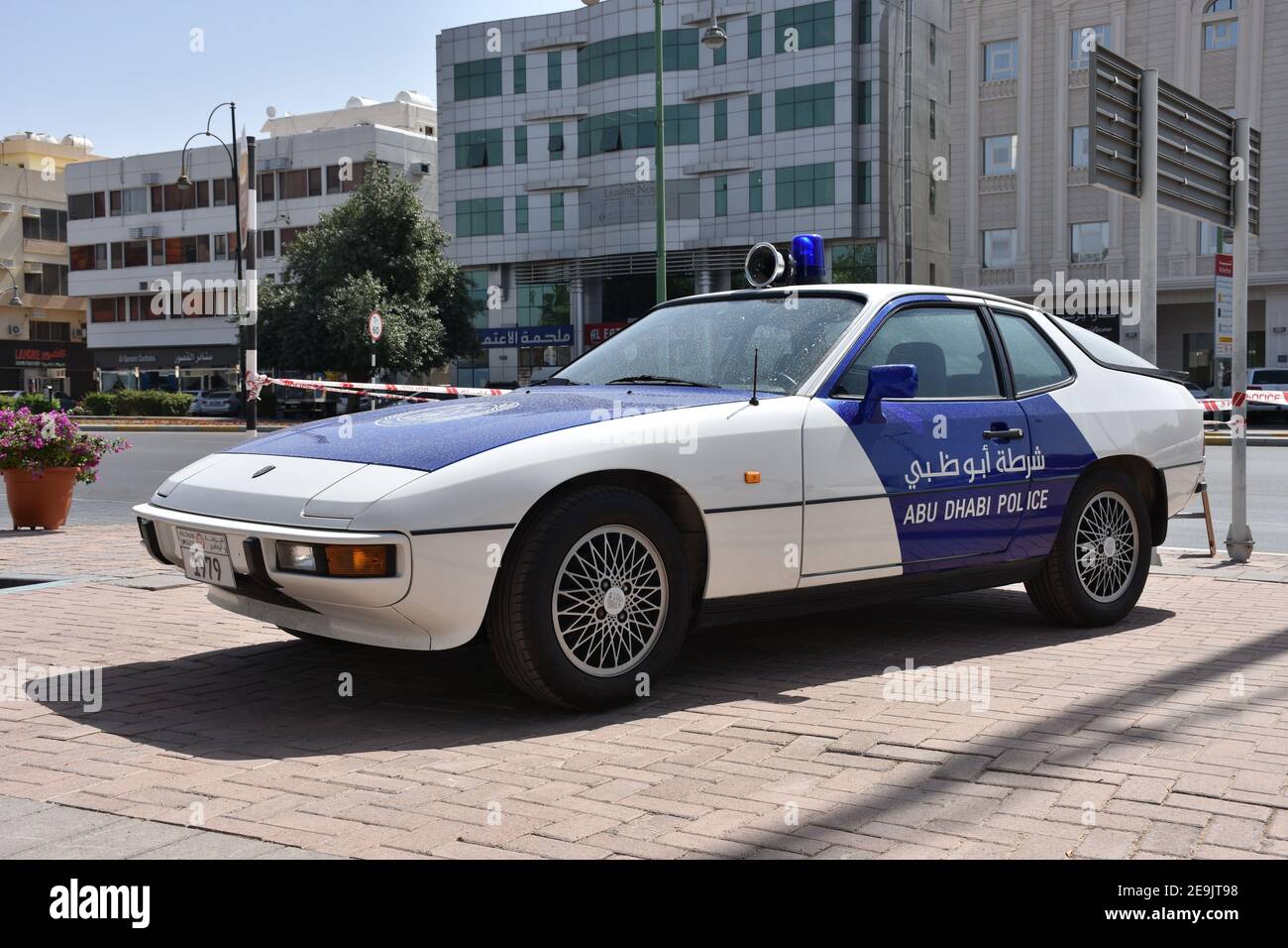 Abu dhabi police car hi-res stock photography and images - Alamy