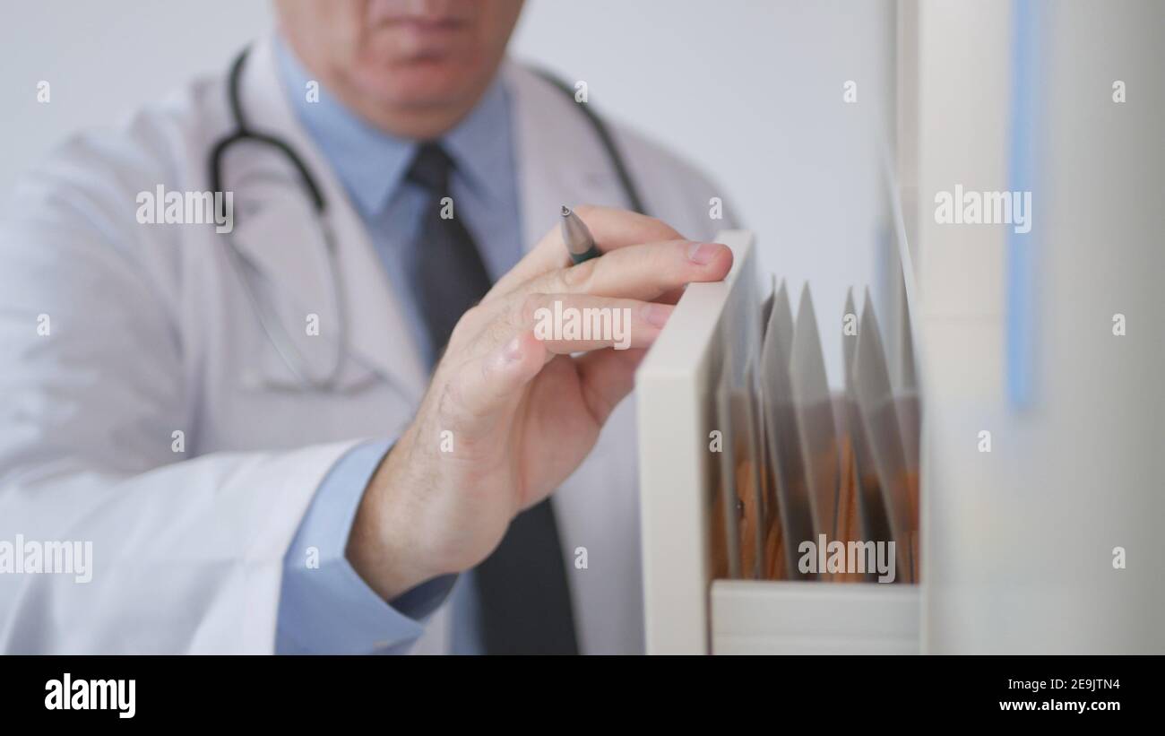 Medical records hi-res stock photography and images - Alamy
