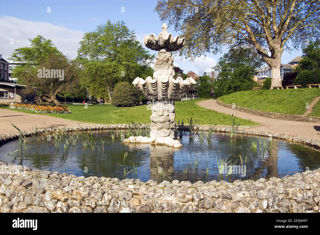 Forbury gardens public park hi-res stock photography and images - Alamy
