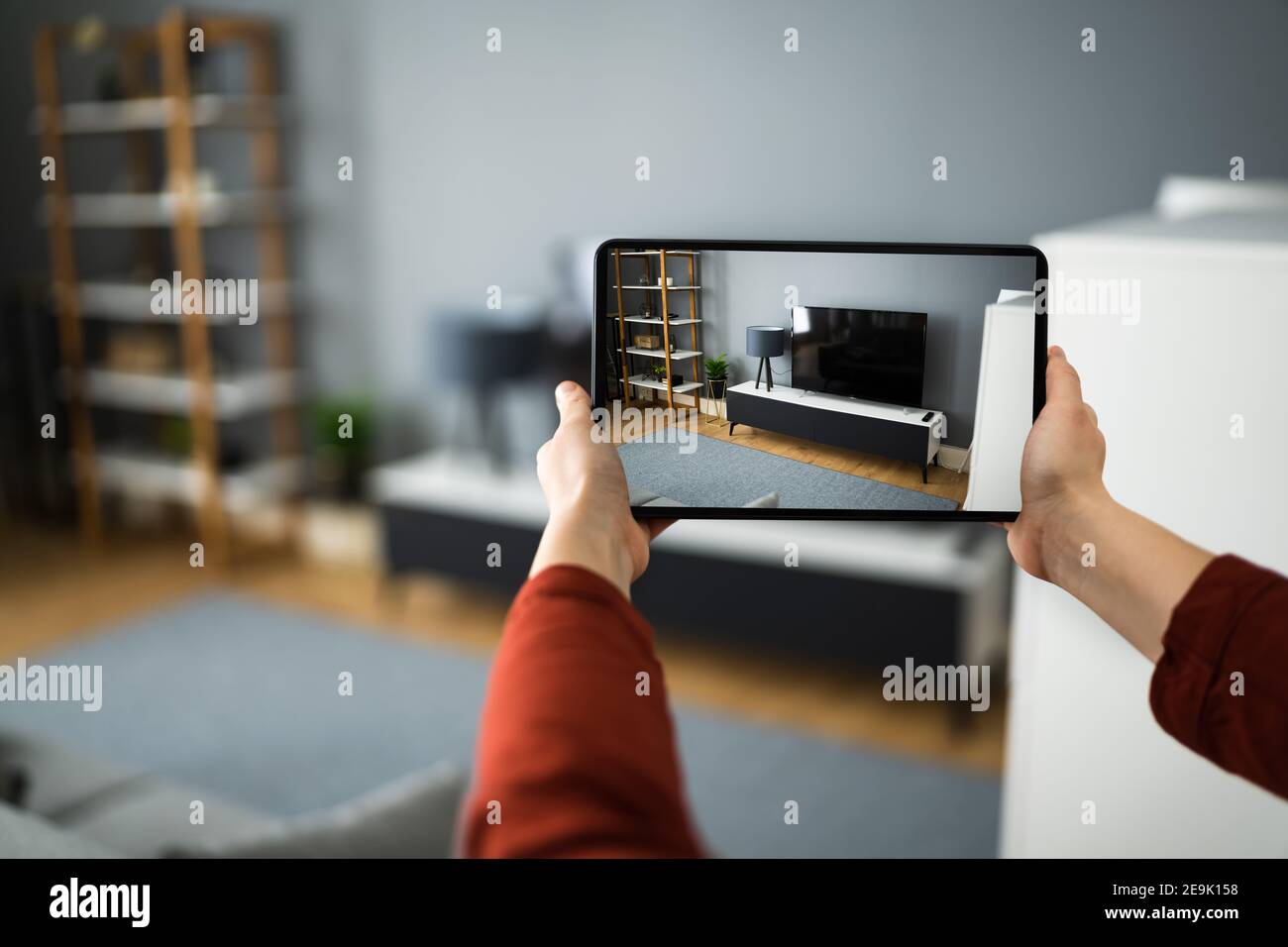 Virtual Guided Real Estate Broker House Tour Stock Photo - Alamy