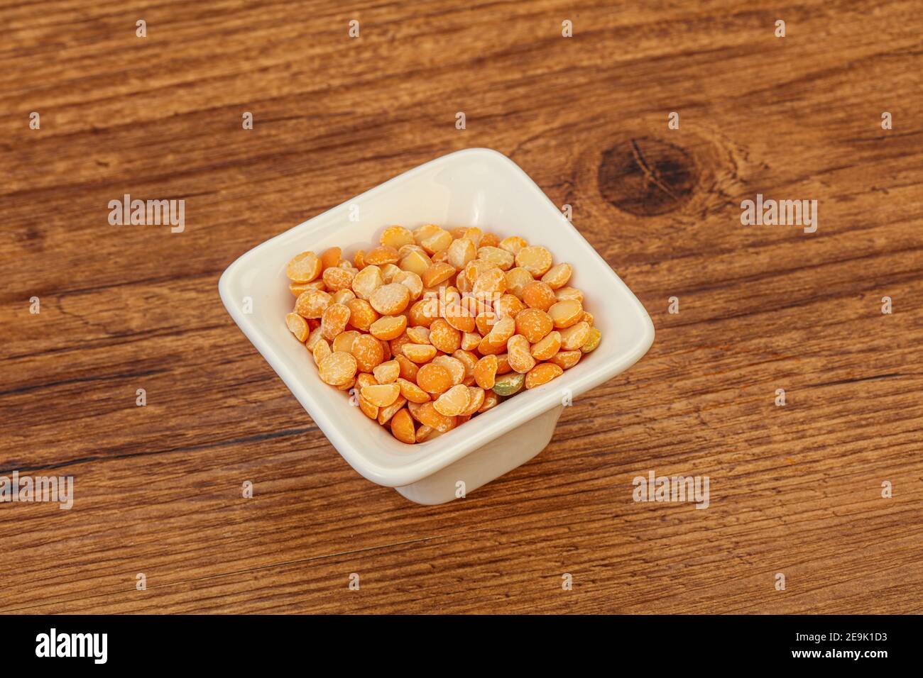 Dry peas for cooking in the bowl Stock Photo - Alamy