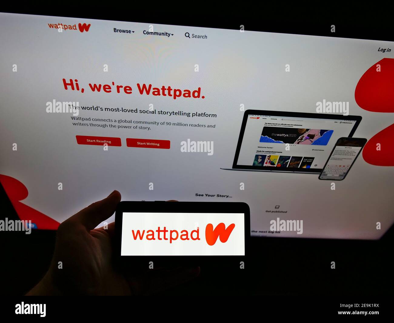 Computer user silhouette hi-res stock photography and images - Alamy