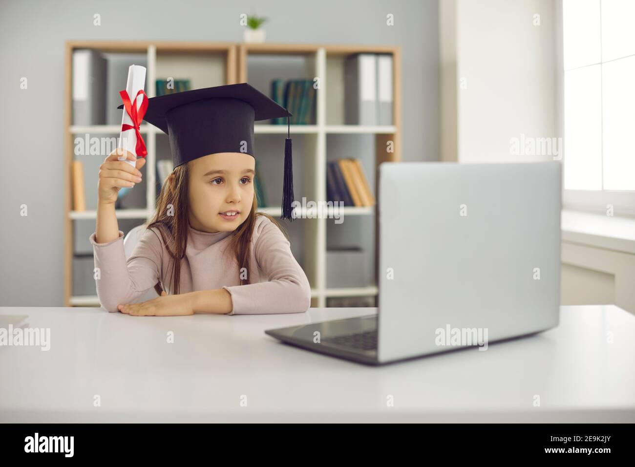 Elearning, online education, distant class concept Stock Photo - Alamy