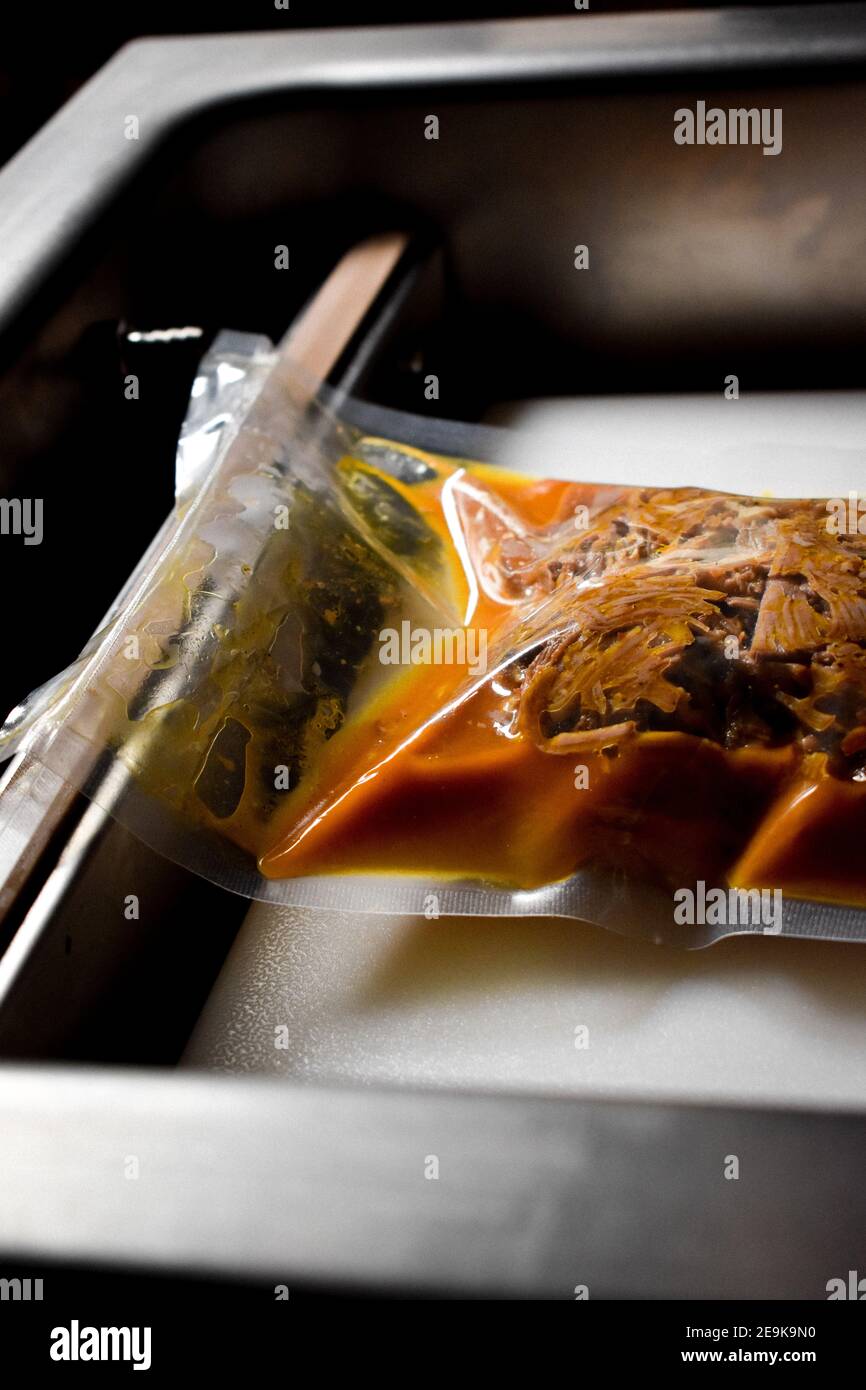 Vacuum sealing hi-res stock photography and images - Alamy