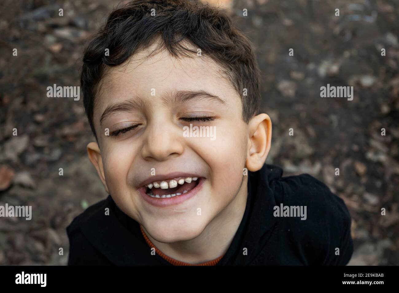 Big teeth brown hair hi-res stock photography and images - Alamy