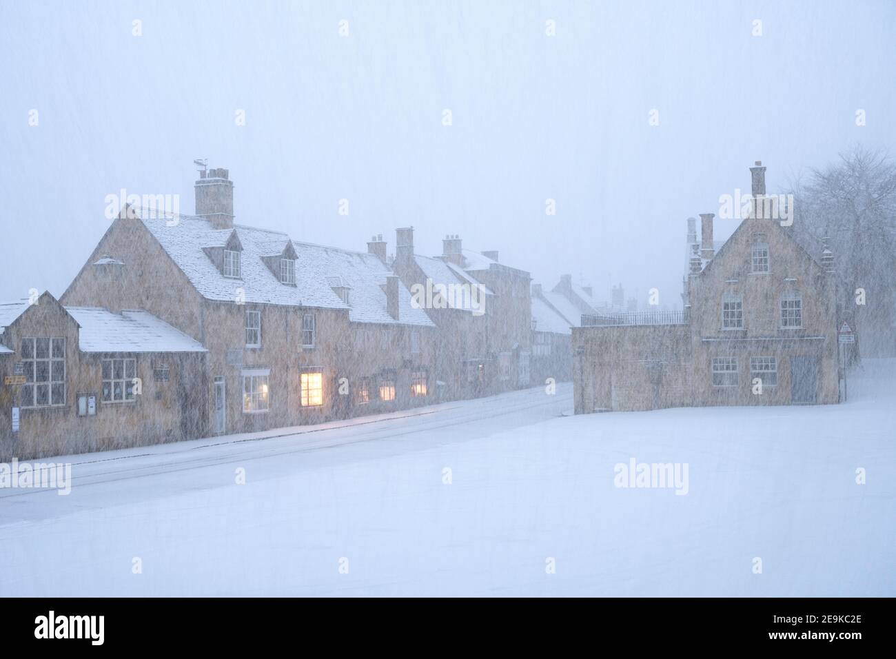 Heavy snow at Chipping Campden, Cotswolds, Gloucestershire, England ...