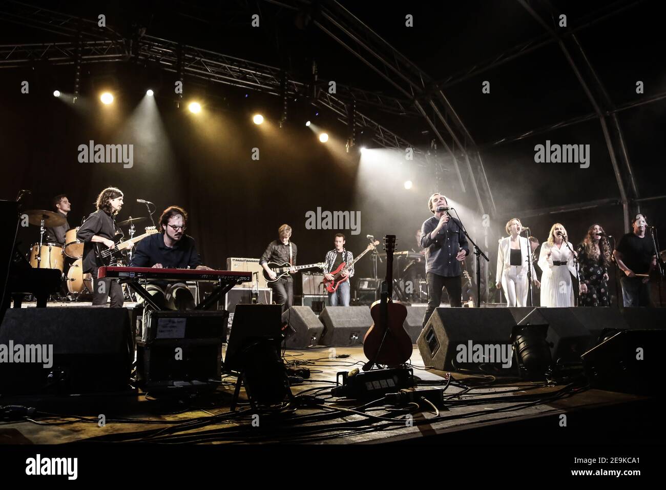 Daniel Rossen of Grizzly Bear performs with The Gene Clark No Other ...