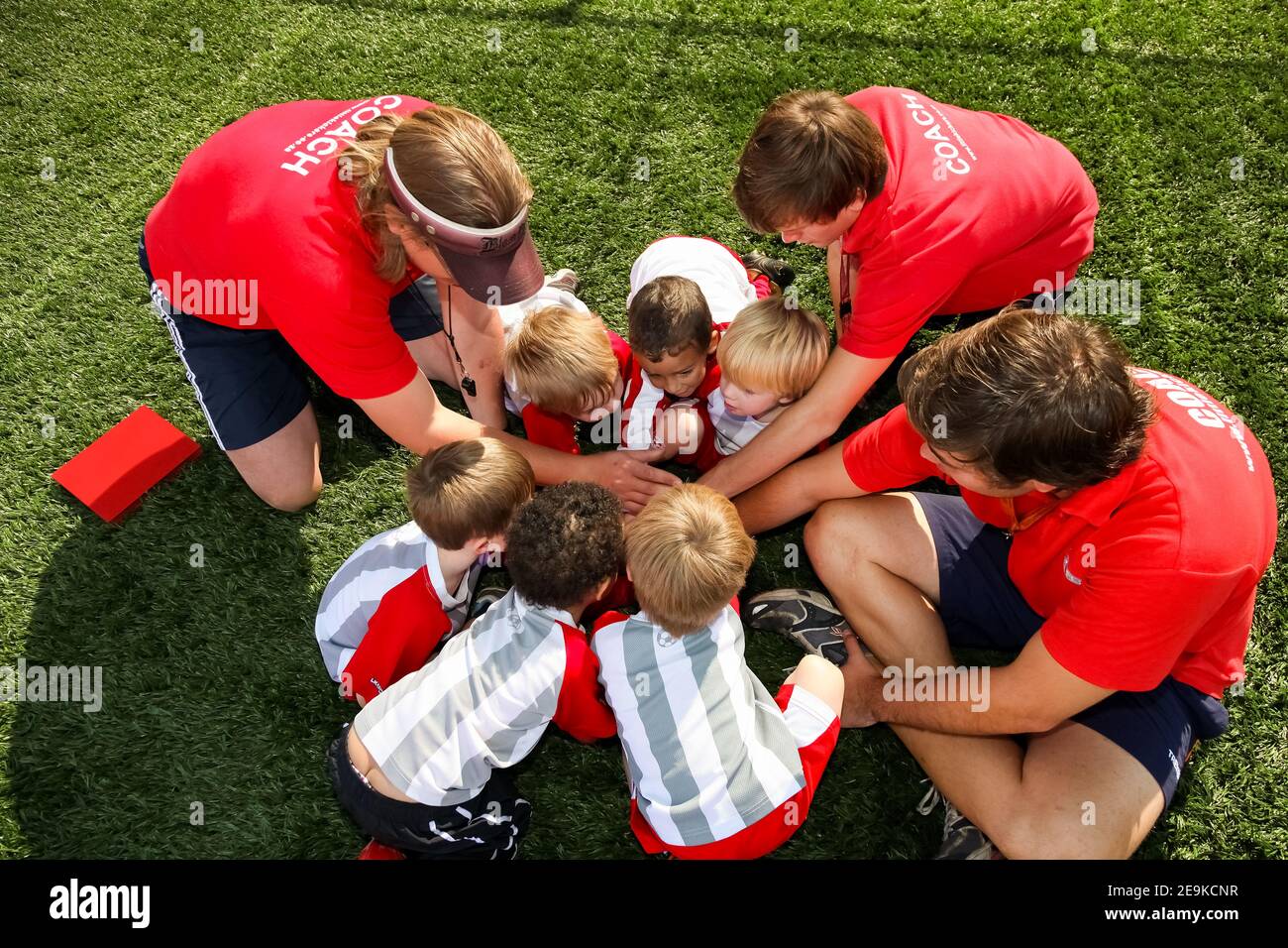 South africa team huddle hi-res stock photography and images - Alamy