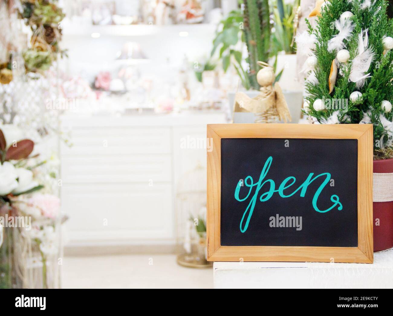 Open lettering hi-res stock photography and images - Alamy