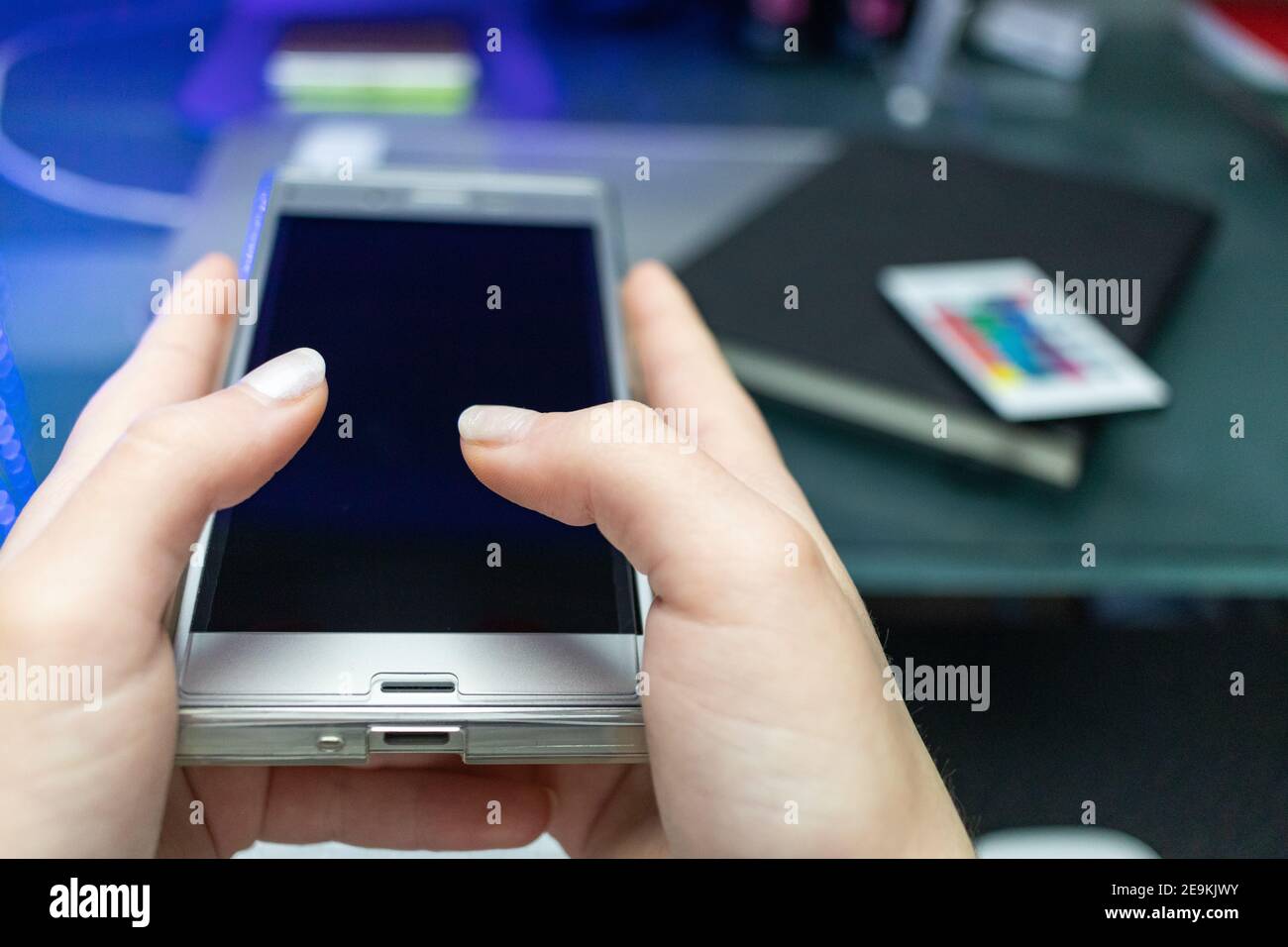 Turned device hi-res stock photography and images - Alamy