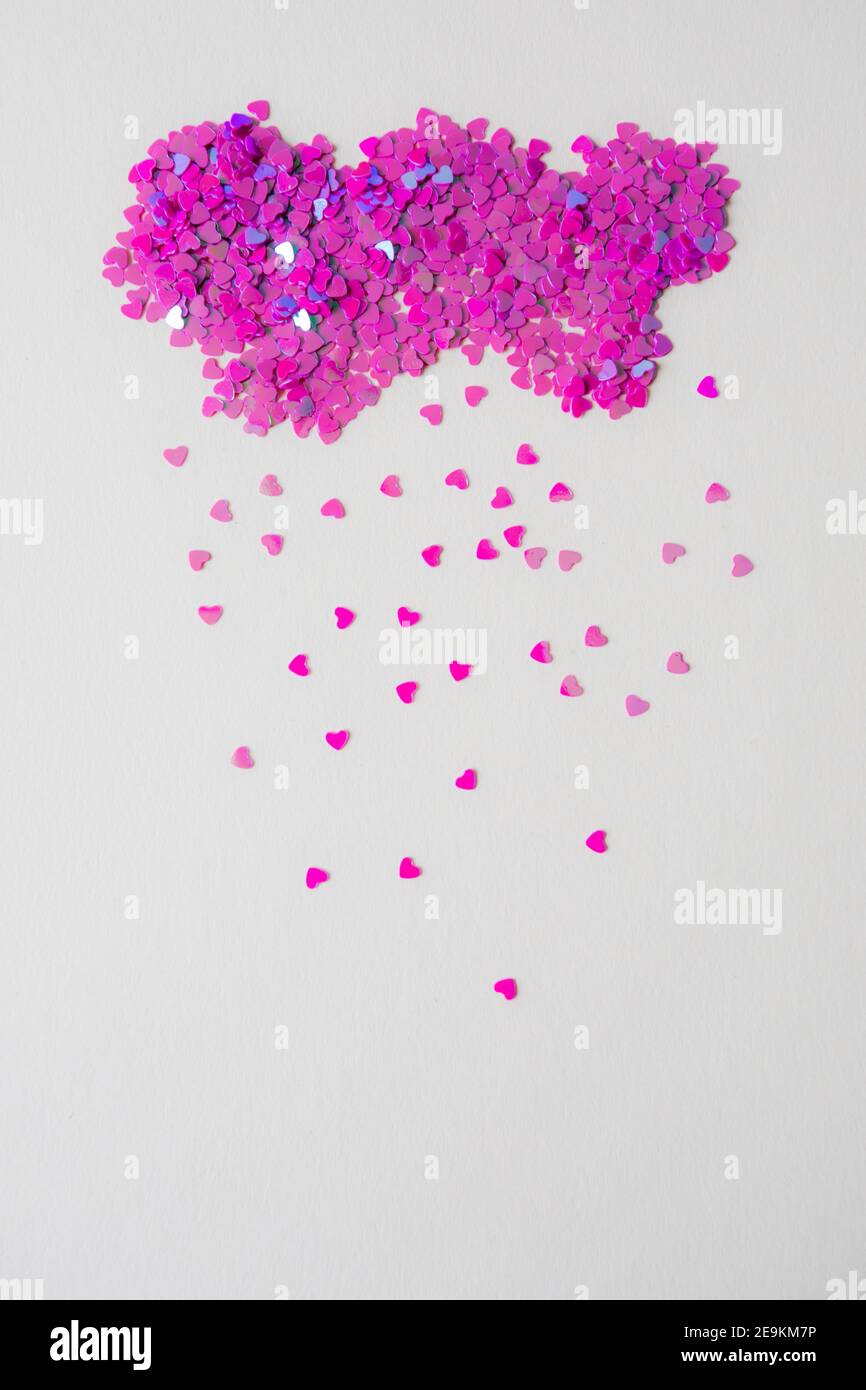 Falling wedding confetti hearts hi-res stock photography and images - Alamy