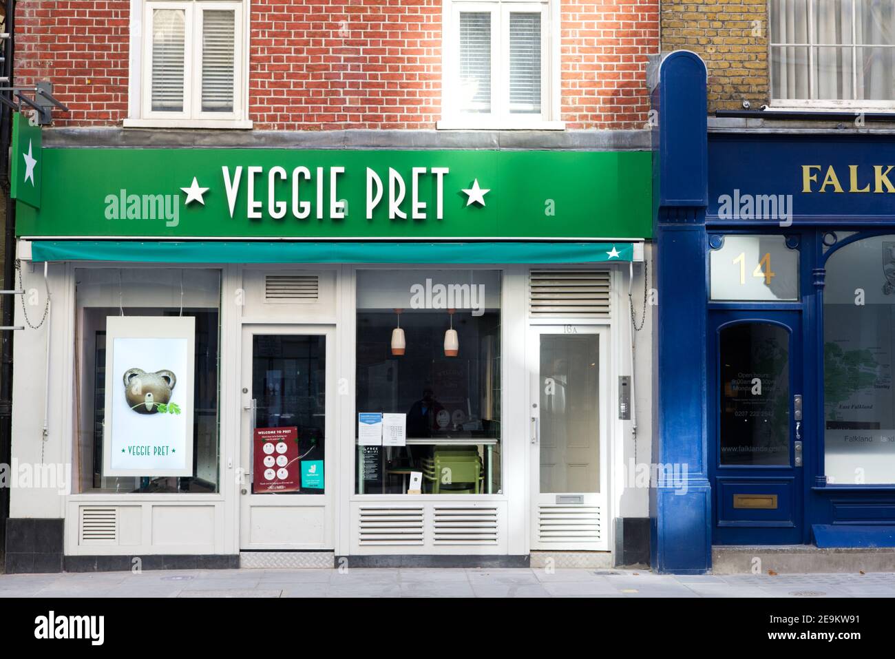 Pret advertising hi-res stock photography and images - Alamy