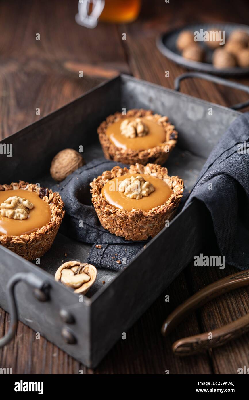 Toffee cups hi-res stock photography and images - Alamy