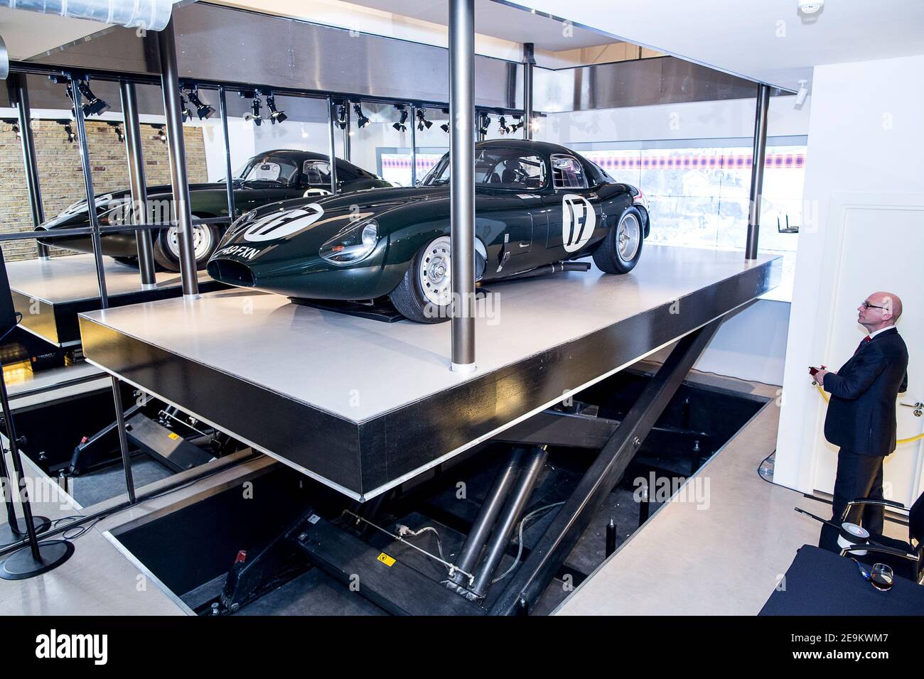 Vintage Car show room Stock Photo - Alamy