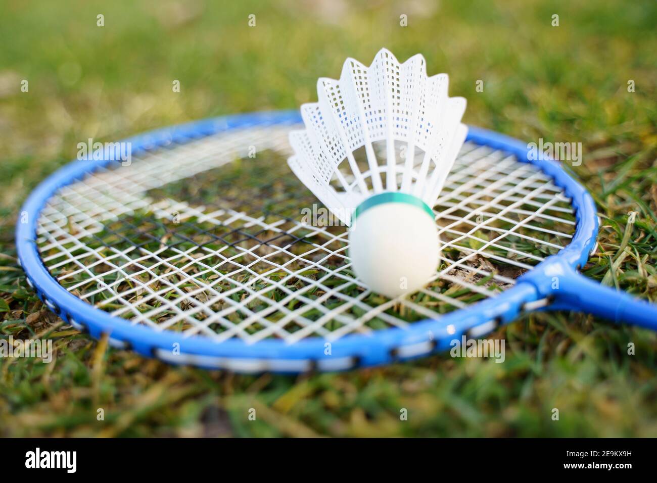 Badminton racket and shuttle hi-res stock photography and images - Alamy