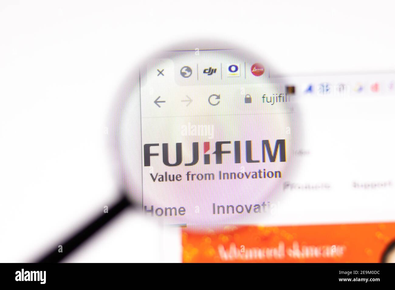 Fujifilm logo hi-res stock photography and images - Alamy