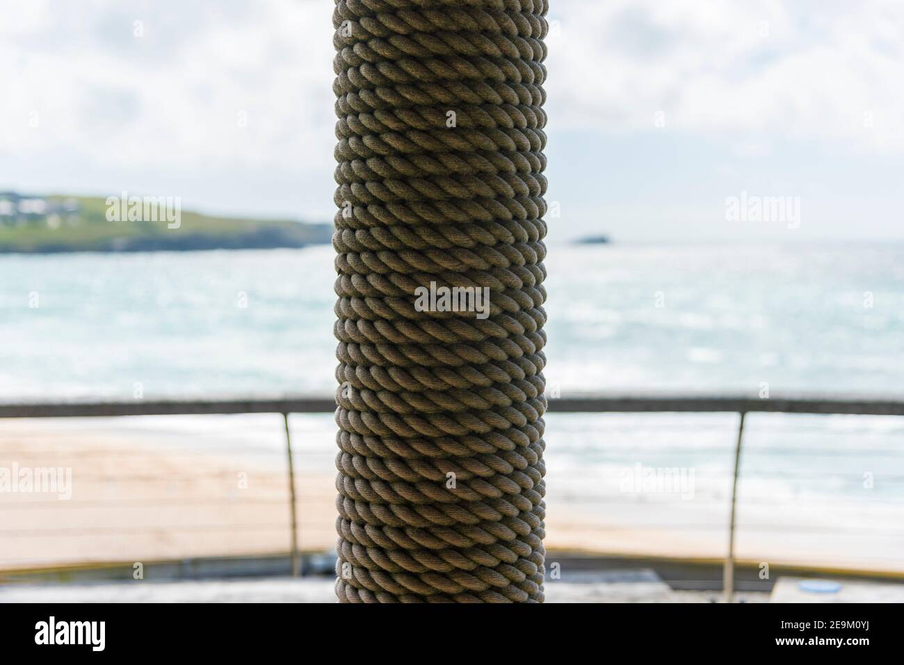 Pillar wrapped rope hi-res stock photography and images - Alamy