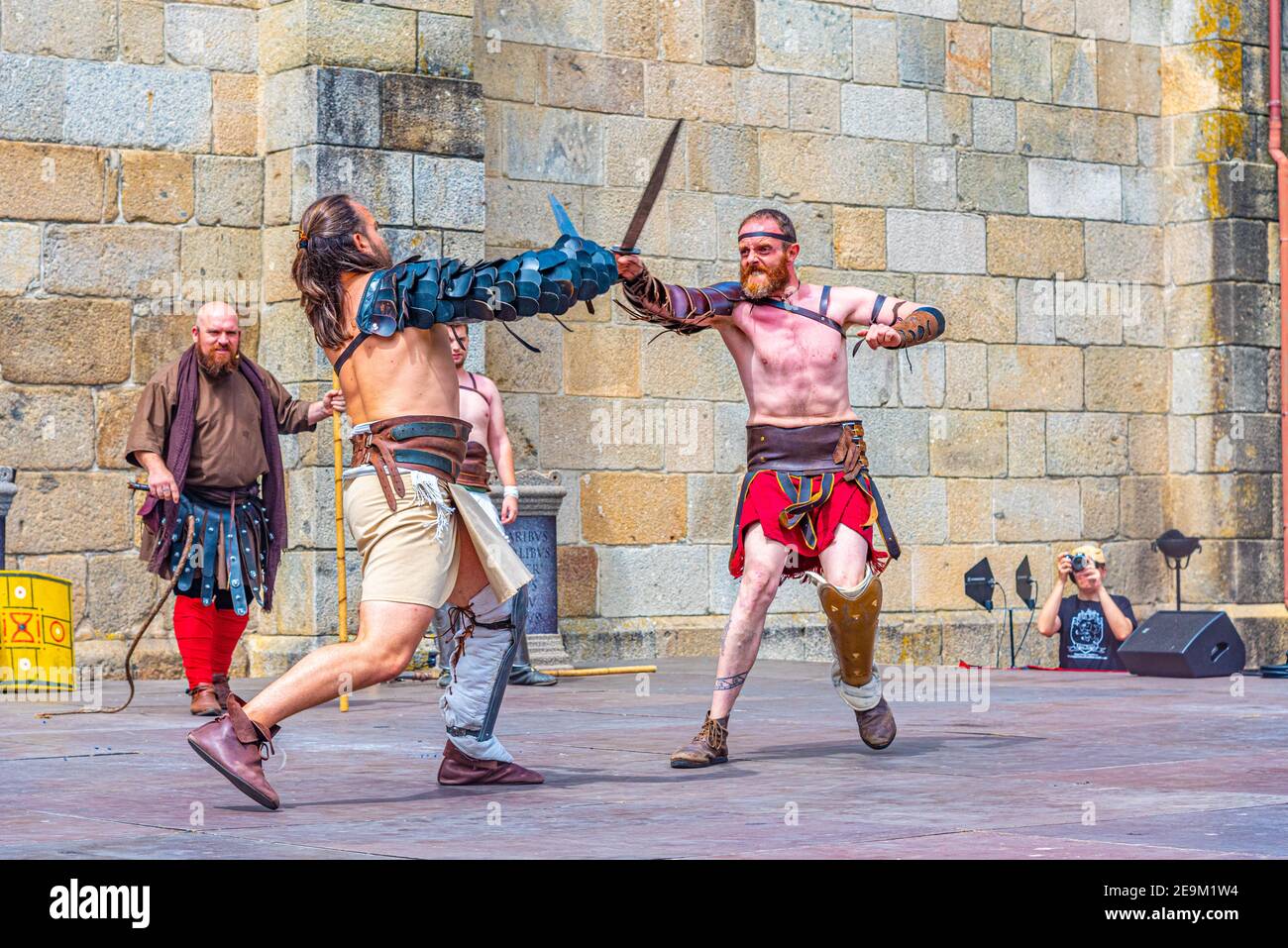 Roman soldier actors hi-res stock photography and images - Alamy