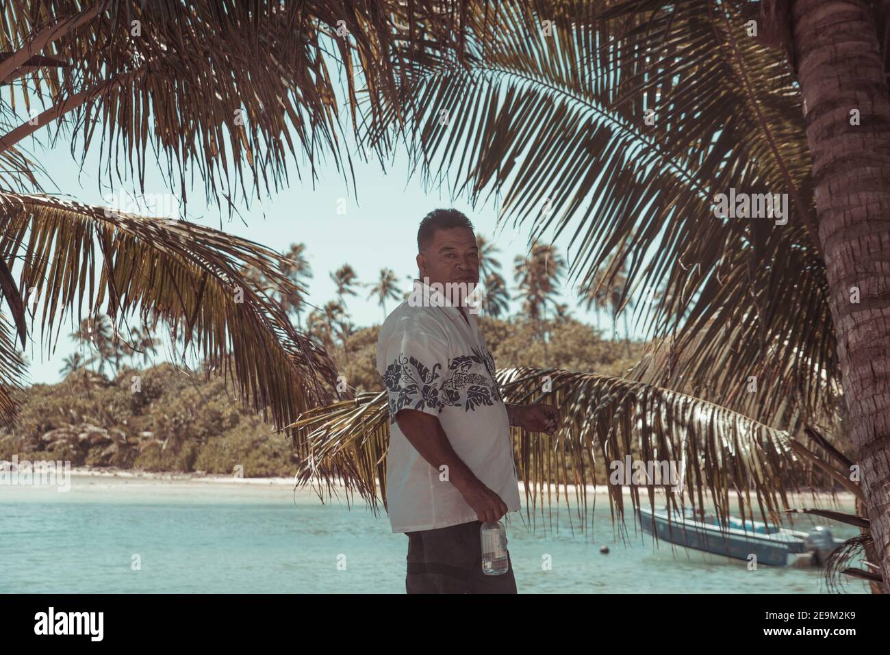 Rarotonga, Cook Island, 09 May 2019 : People enjoy their life vacation ...