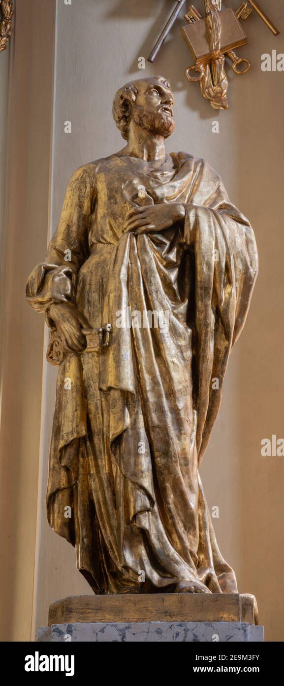 Statue of st peter martyr hi-res stock photography and images - Alamy