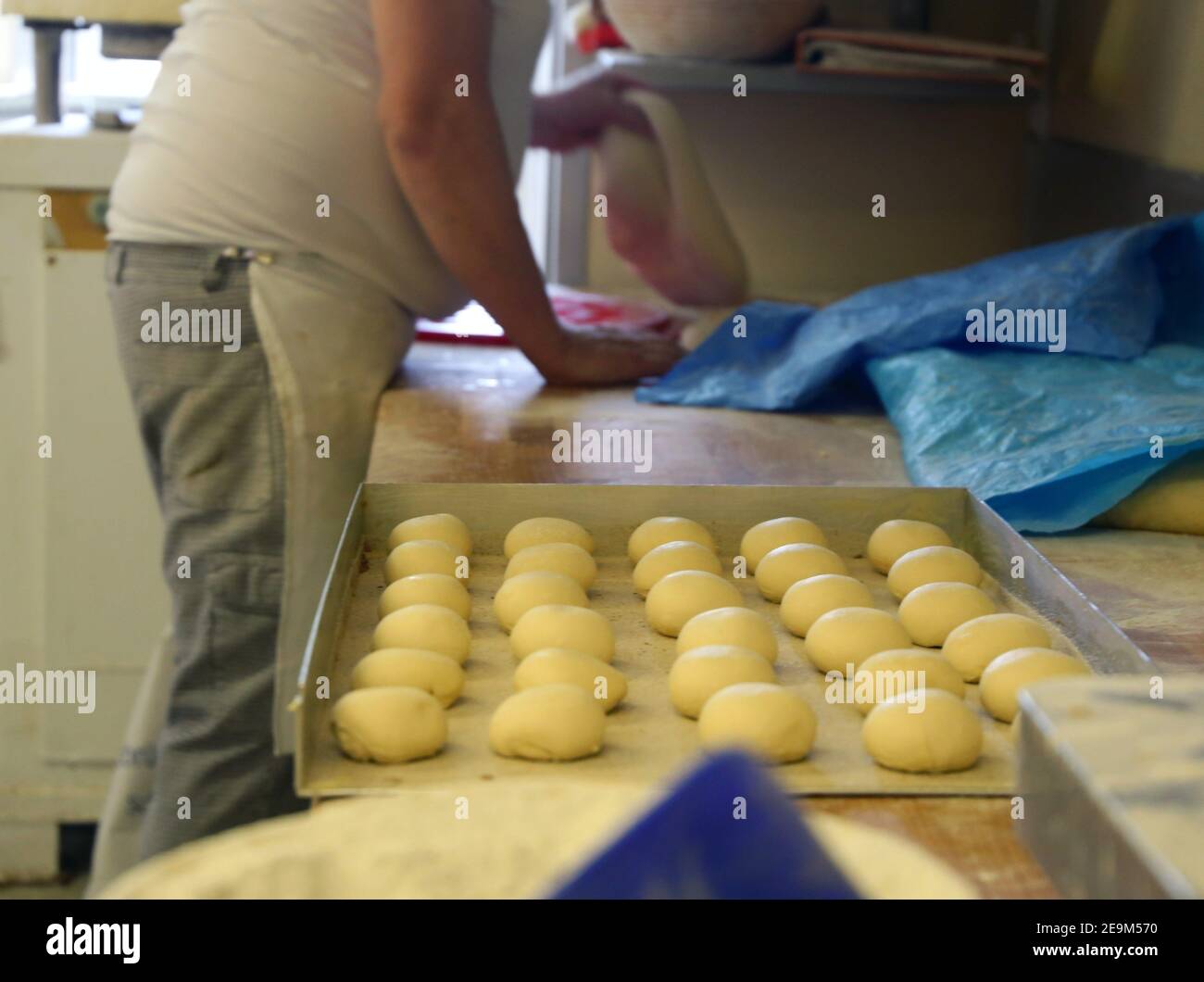 Baking bread and pastry in the bakery Stock Photo - Alamy