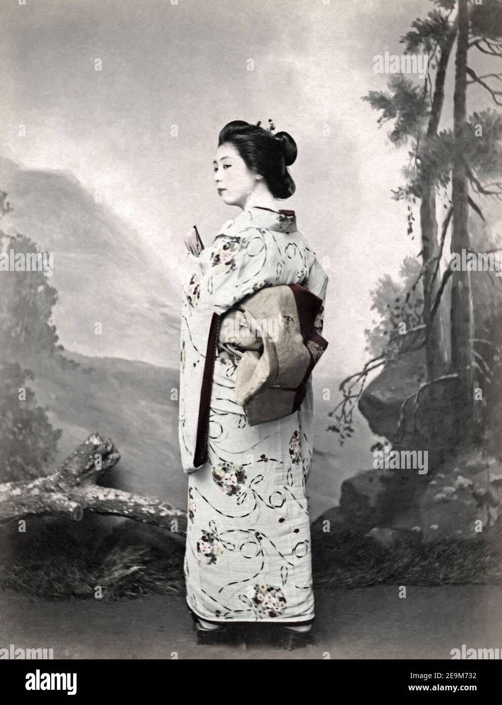 Late 19th century photograph - Geisha in kinomo showing obi sash, Japan ...