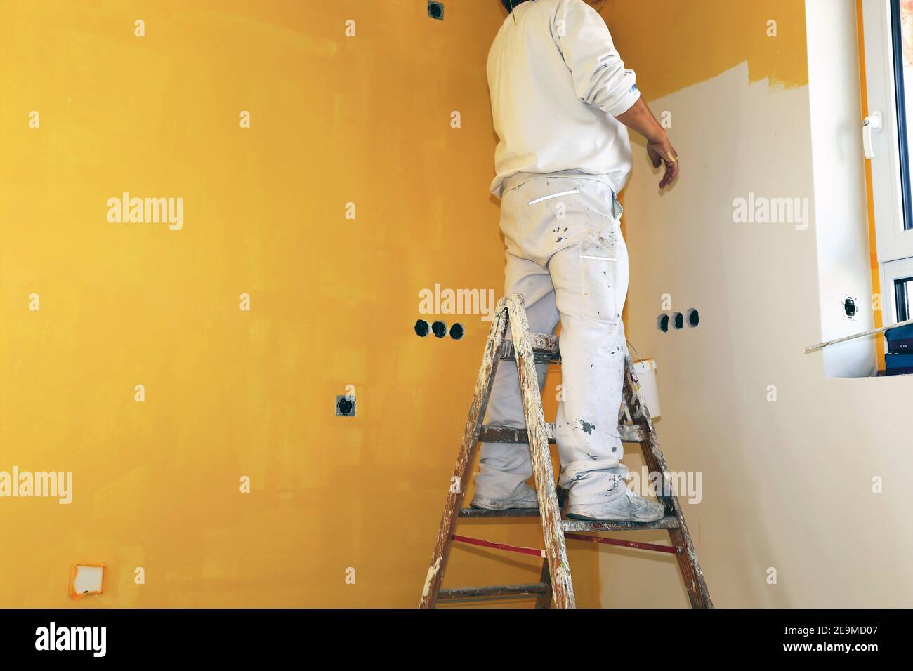 Painting works, wall painting Stock Photo - Alamy