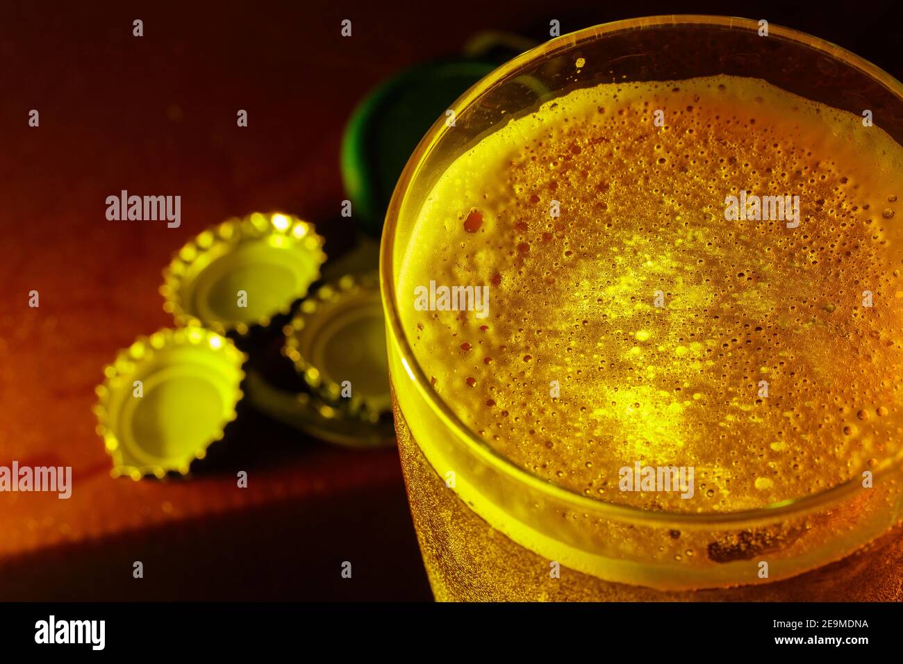Overflowing pitcher of beer hi-res stock photography and images - Alamy