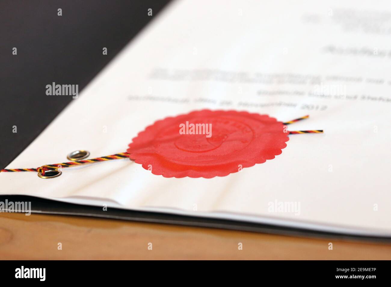 Notarized agreement hi-res stock photography and images - Alamy
