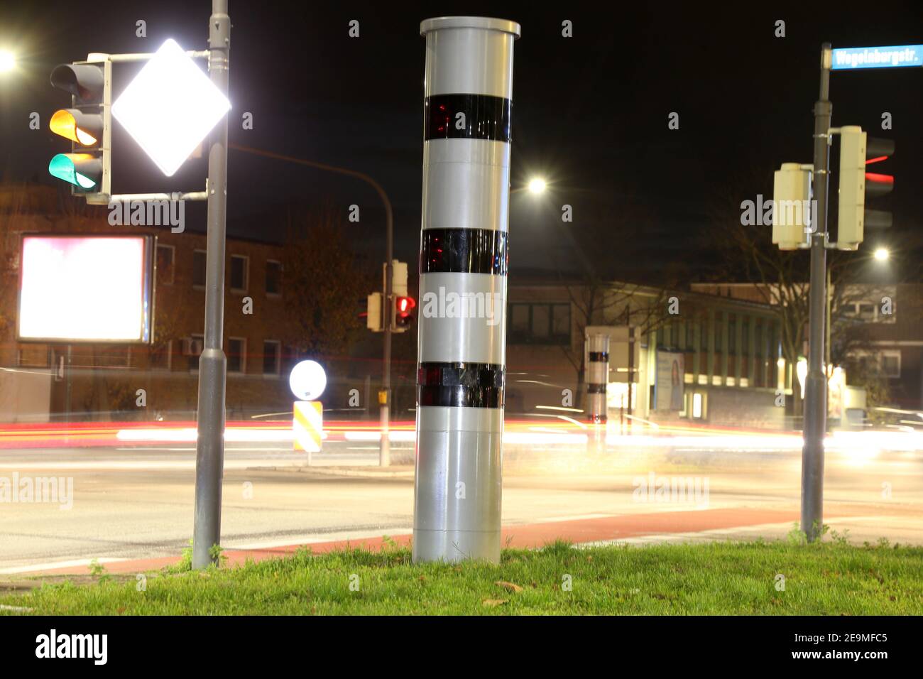 Fixed radar hi-res stock photography and images - Alamy